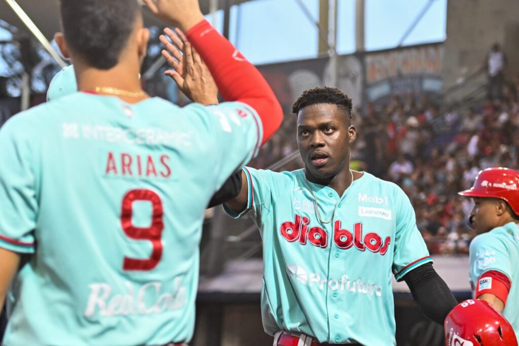 Diablos Rojos llega a 45 triunfos al imponerse 8-6 sobre Oaxaca ...